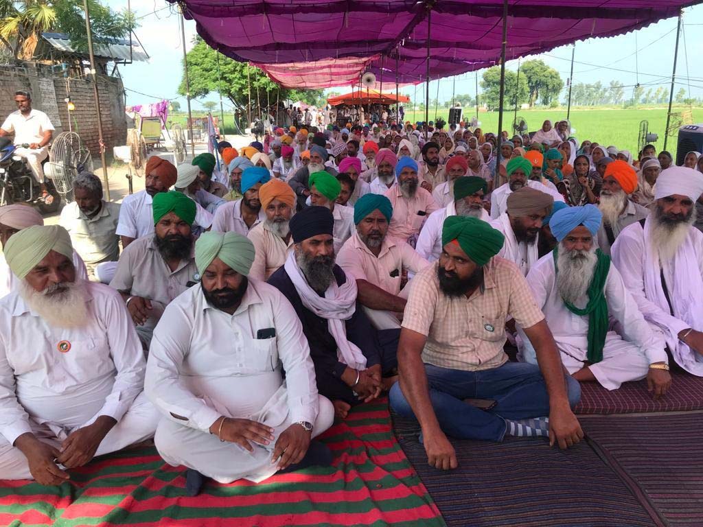 Protesters have the last laugh as govt shuts Zira distillery | Tehelka