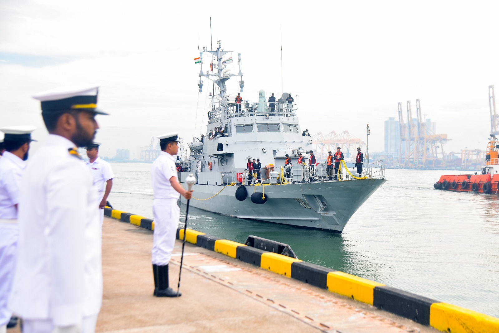 INS Kabra arrives at Colombo in Sri Lanka | Tehelka