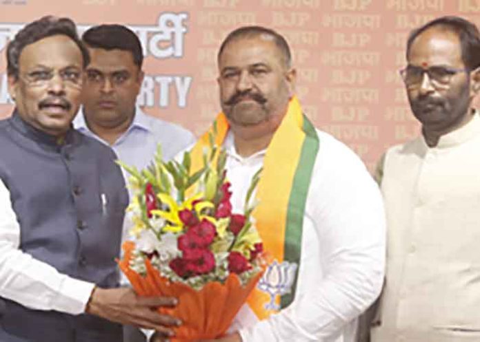 Sushil Kumar Rinku AAP’s lone Lok Sabha MP from Jalandhar joins BJP ...