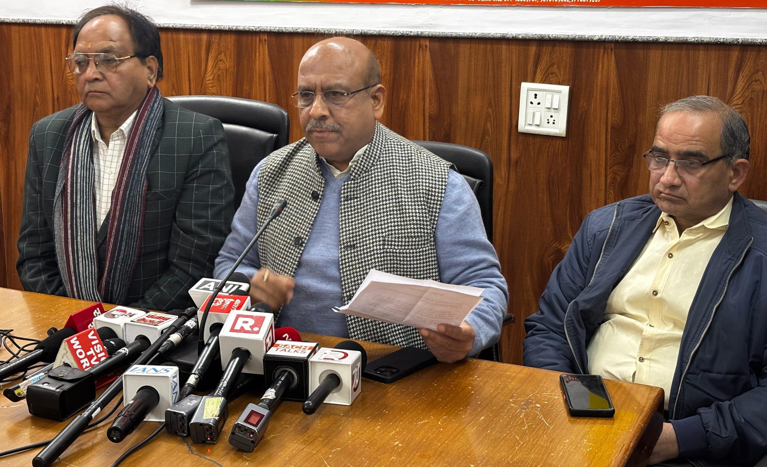 Delhi BJP seeks special Assembly session to table CAG reports | Tehelka