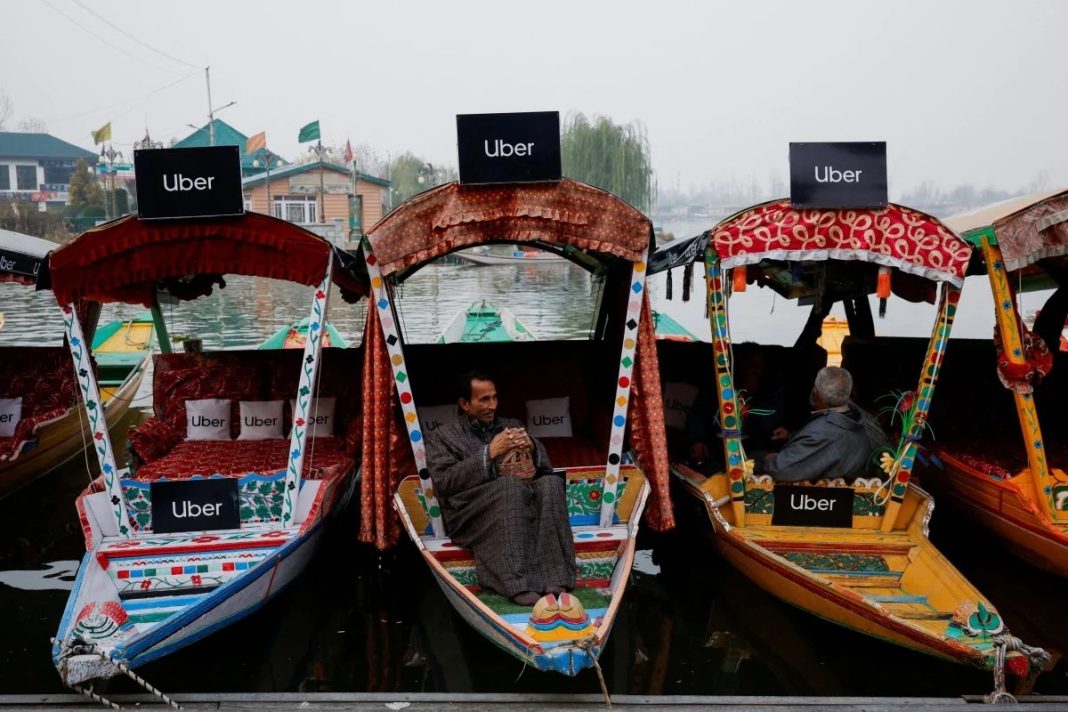 Uber launches shikara booking service on Kashmir’s Dal lake | Tehelka