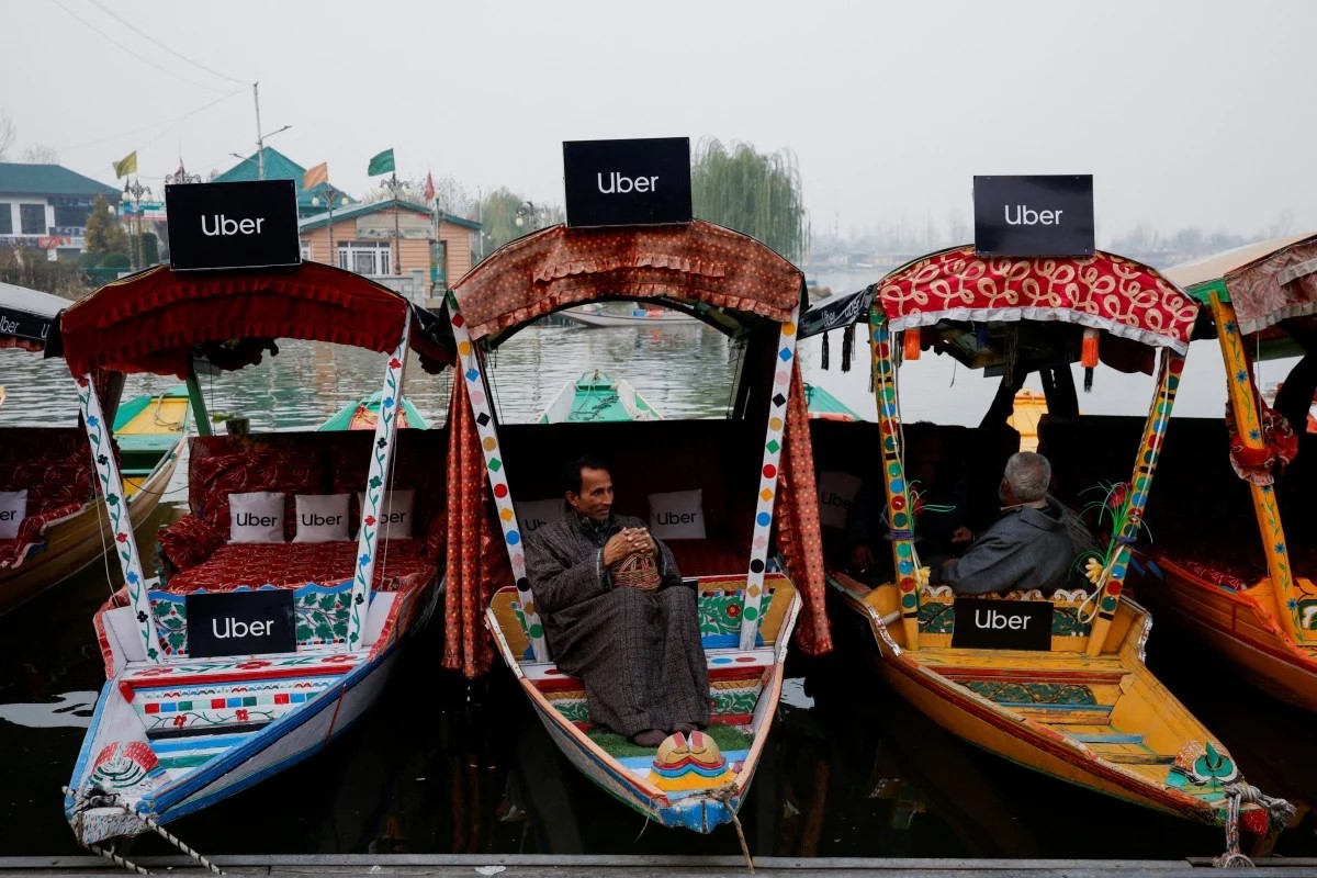 Uber launches shikara booking service on Kashmir’s Dal lake | Tehelka