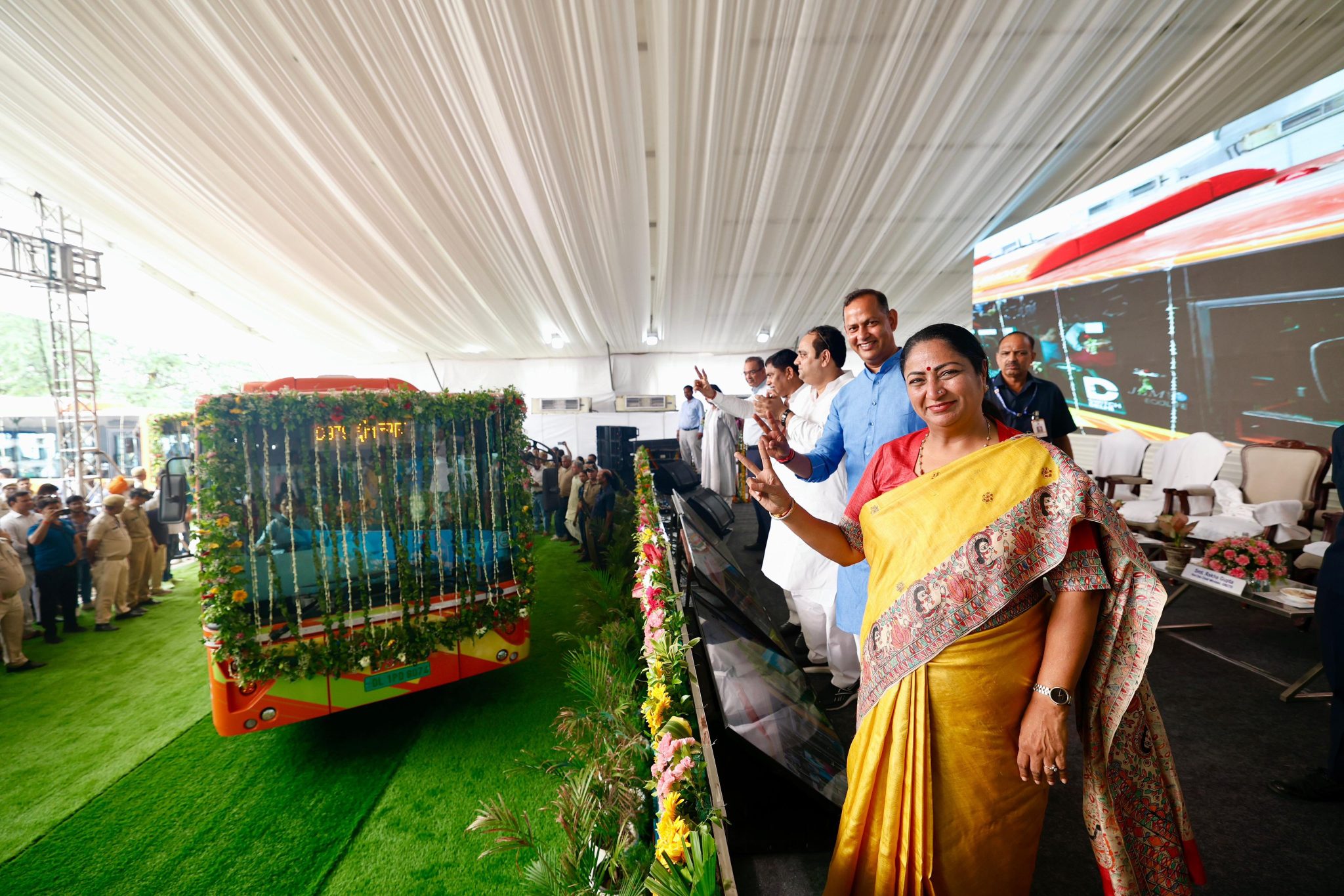 Rekha Gupta inaugurates bus terminal, flags-off over 100 DEVI buses ...